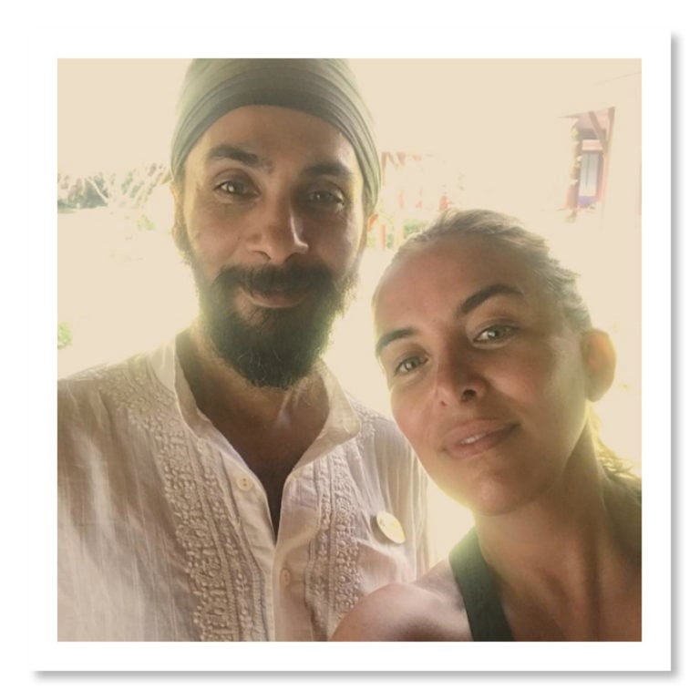 YOGI BARE: An Introduction To Kundalini Yoga - Wendy Rowe