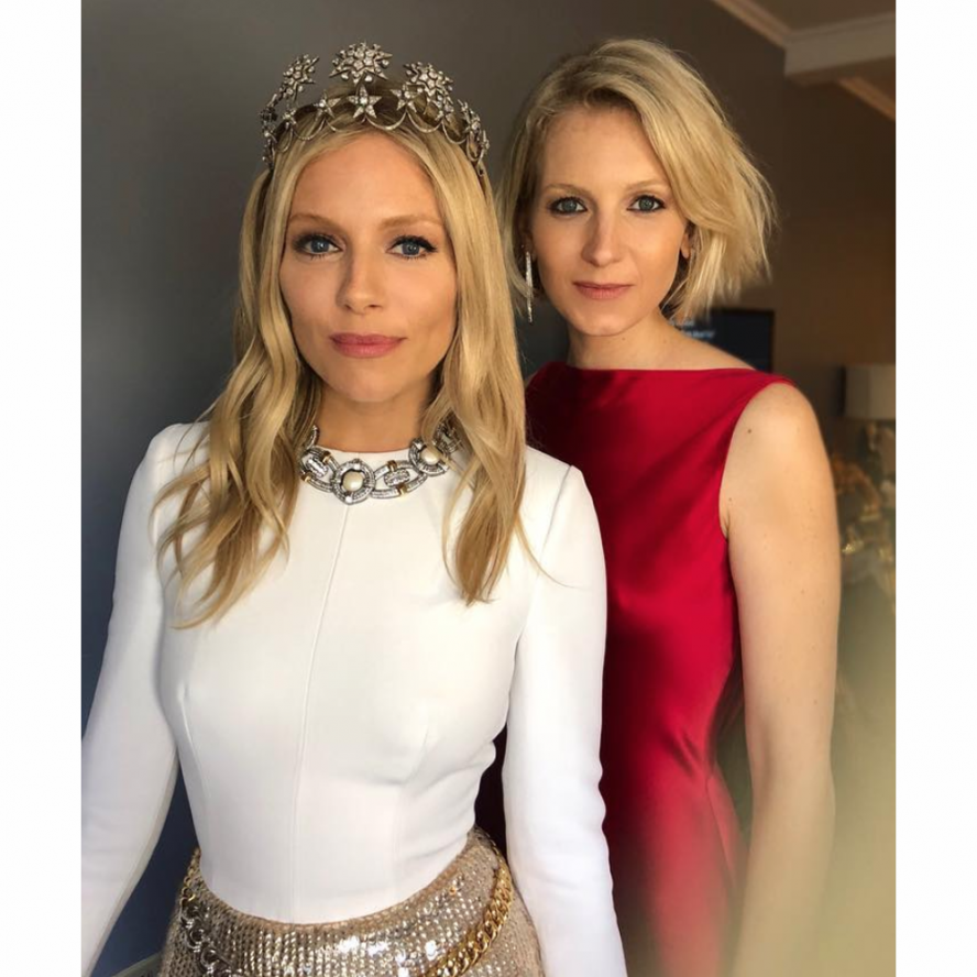 Met Ball Beauties: Sienna & Savannah - Wendy Rowe