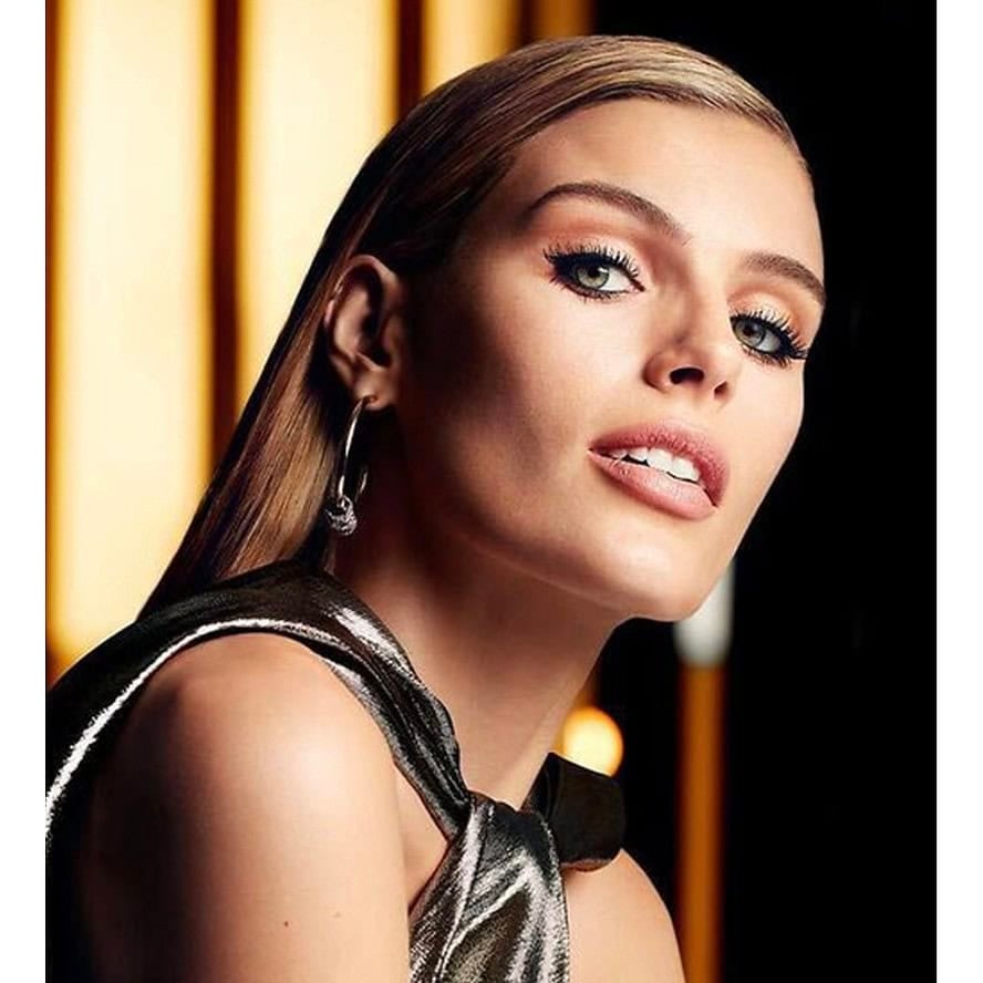 Press Archive - Wendy Rowe